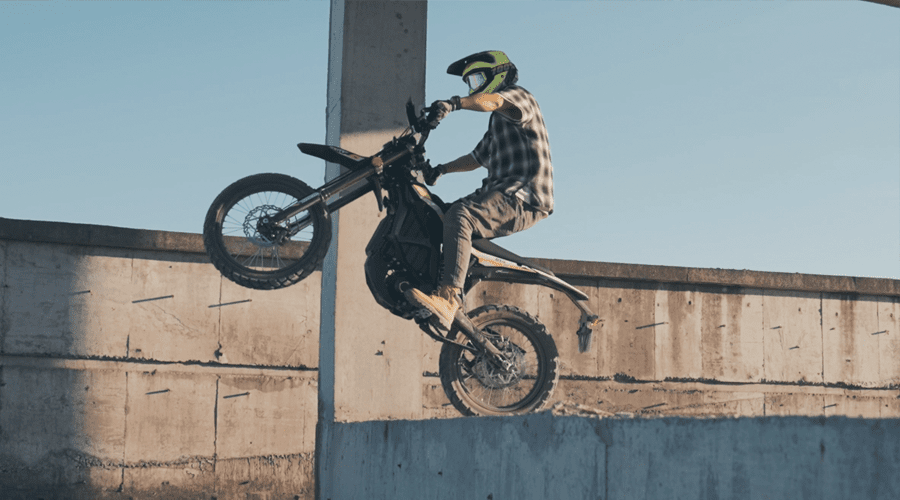 Surron Electric Dirt Bikes: The Ultimate 2025 Guide to Models, Specs ...